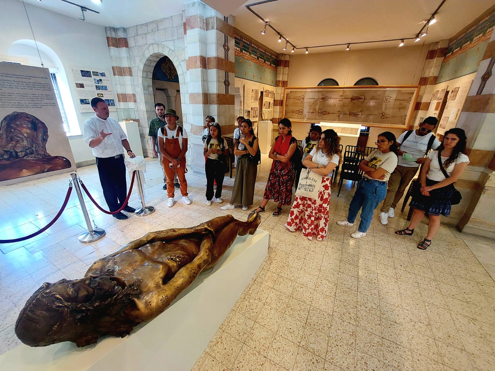 Realizamos voluntariado arqueológico al Centro Magdala en Israel