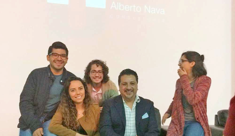 Alberto Nava participa en Conferencias de la Escuela de Diseño